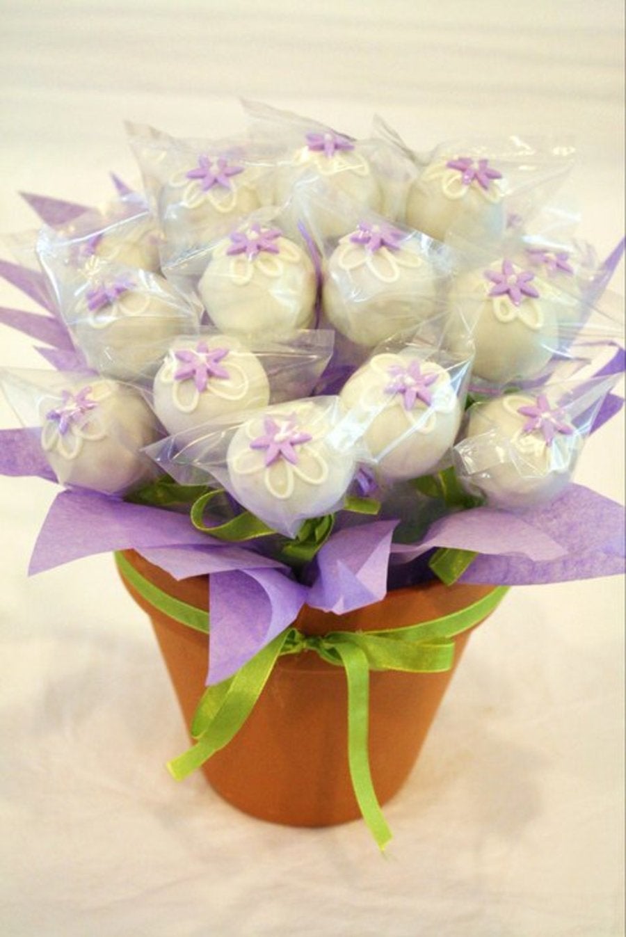 Custom Cake Pop Bouquets | The Treat Shoppe & Bakery